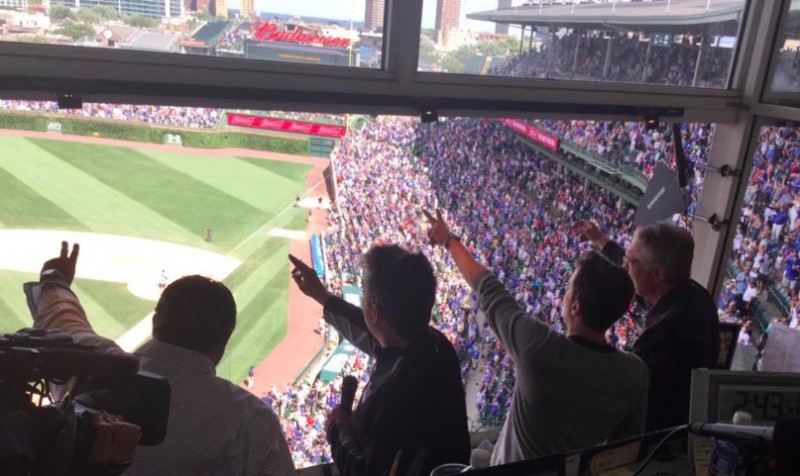 WBBM, V103 tie for first place in ratings | Robert Feder