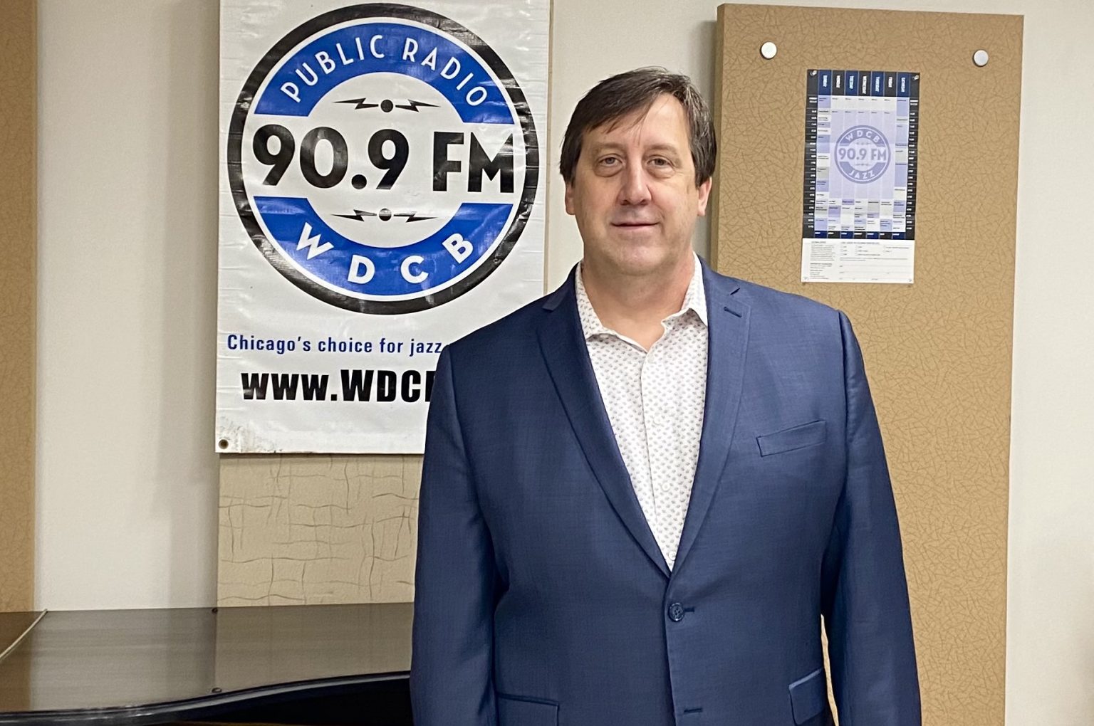 WDCB station manager Dan Bindert keeps the faith with jazz fans ...